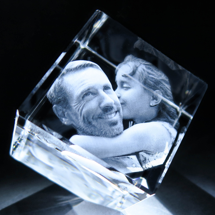 3D Photo Crystals and 2D Photo Crystals